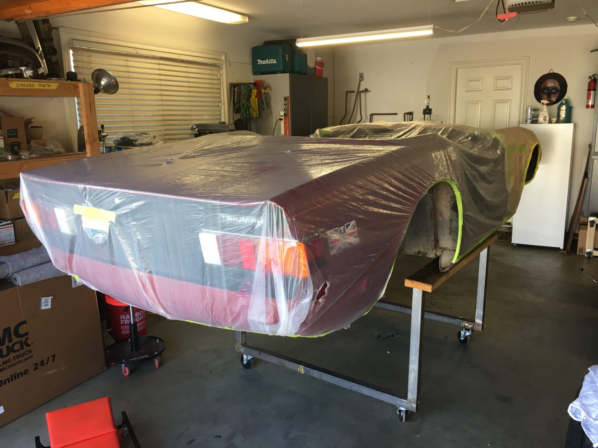 Triumph TR6 Restoration: Body installation > The Barn